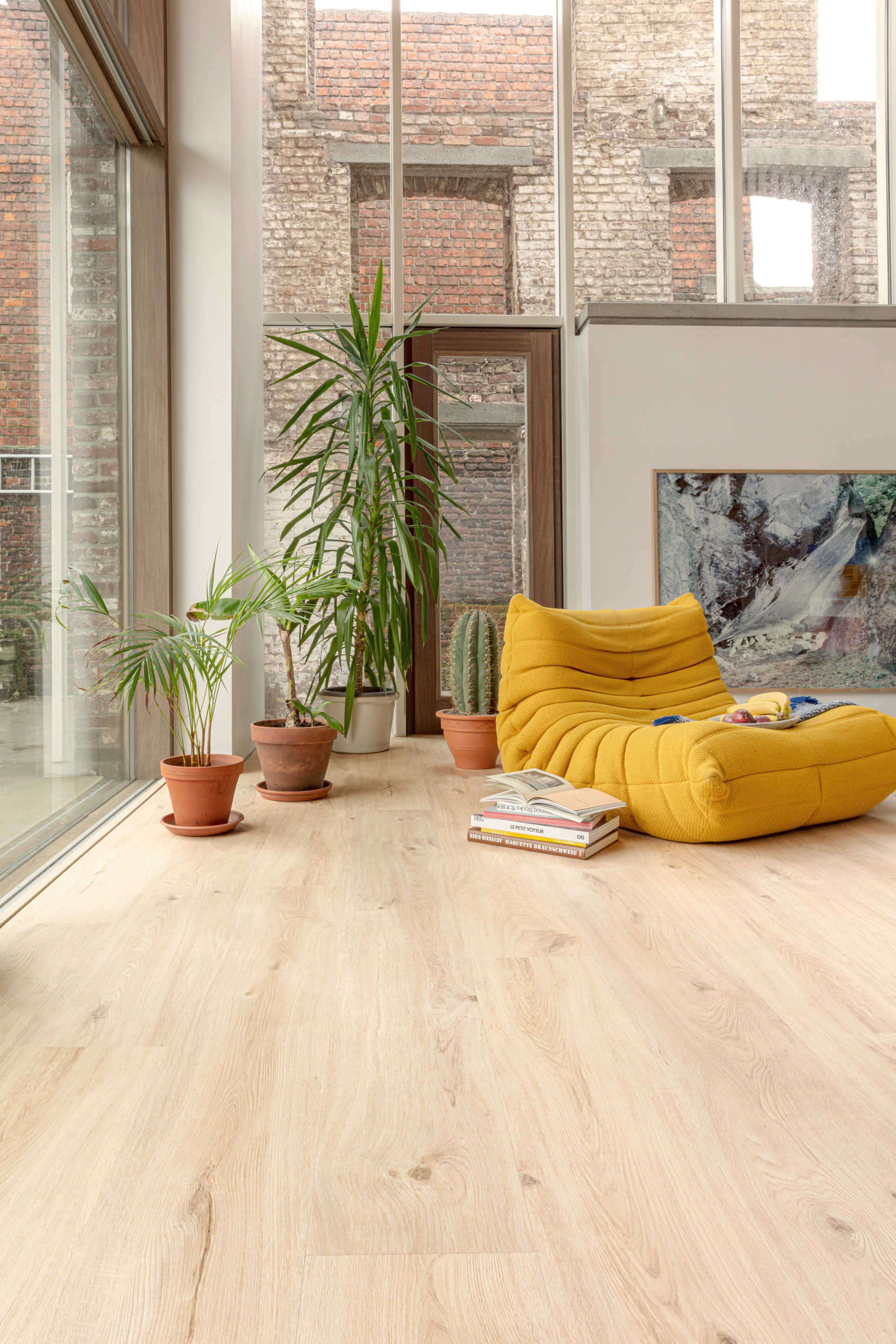 Oak effect vinyl flooring | Floorify