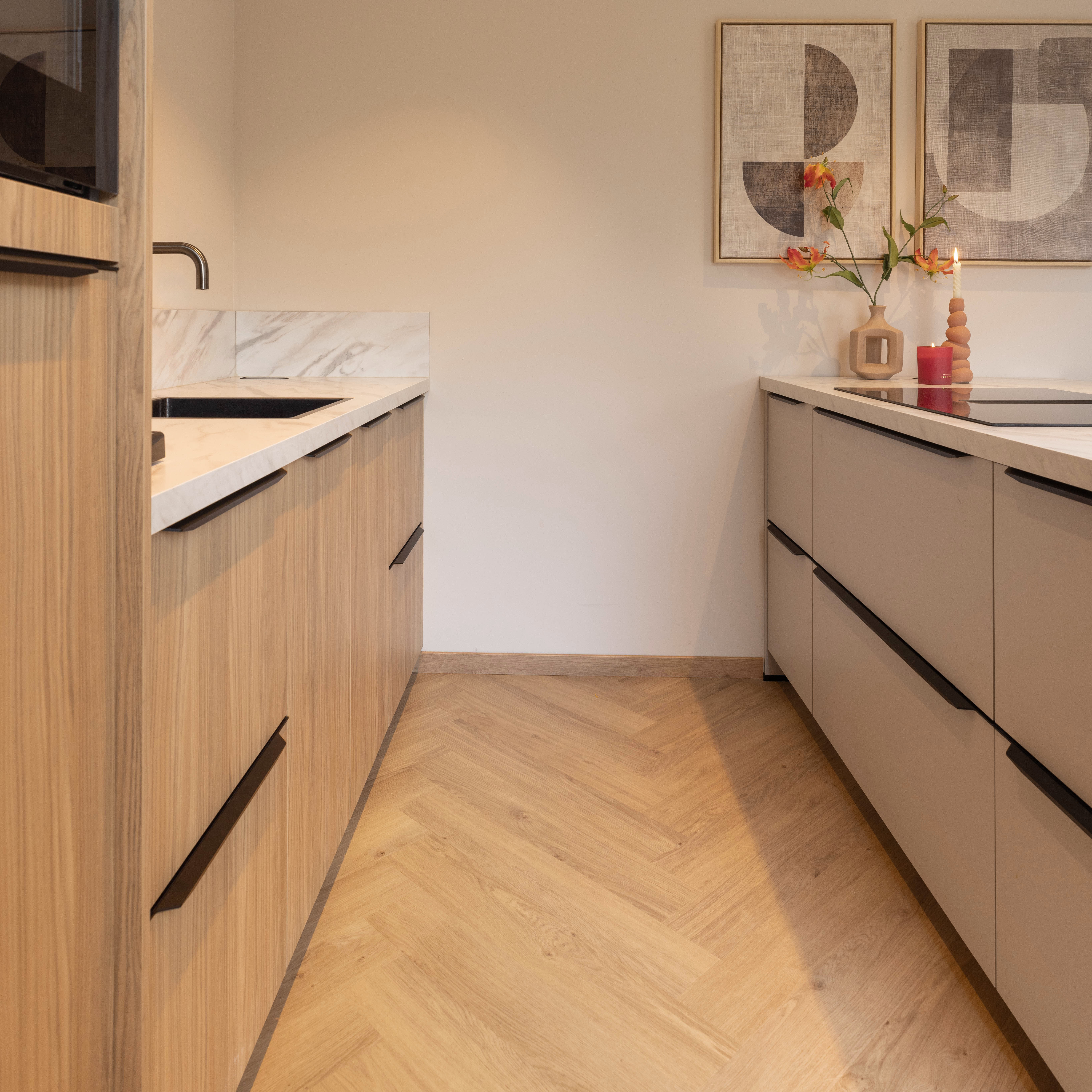 Toro - Gluedown | Floorify